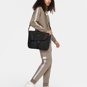 Nike | Bags | Nike Essential Messenger Bag | Poshmark